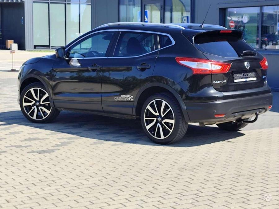 Melns Nissan Qashqai 2017 Šauļi, ar dzinēja tilpumu 1.50 L un nobraukumu 170 tūkst. km par 8800 €, foto 6 vietnē AUTOMOTO.COM.LV