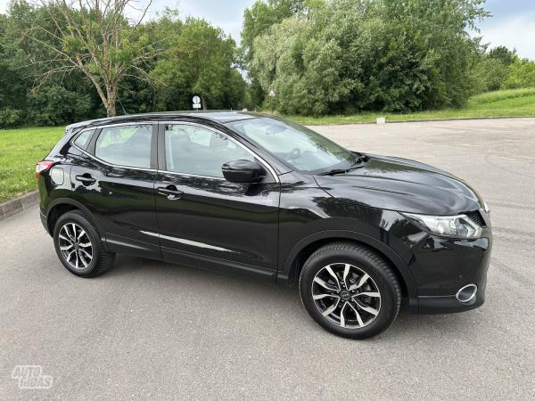 Black Nissan Qashqai 2017 in Kaunas, with an engine capacity of 1.50 L and mileage of 177 thousand km for 8550 €, photo 5 on AUTOMOTO.COM.LV
