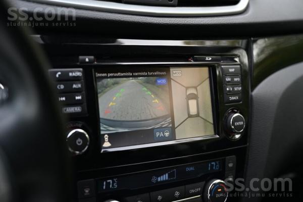 Black Nissan Qashqai 2017 in Dobele, with an engine capacity of 1.20 L and mileage of 111 thousand km for 8500 €, photo 9 on AUTOMOTO.COM.LV