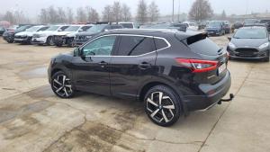 Melns Nissan Qashqai 2018 Šauļi, ar dzinēja tilpumu 1.60 L un nobraukumu 183 tūkst. km par 12700 €, foto 3 vietnē AUTOMOTO.COM.LV