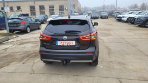 Melns Nissan Qashqai 2018 Šauļi, ar dzinēja tilpumu 1.60 L un nobraukumu 183 tūkst. km par 12700 €, foto 5 vietnē AUTOMOTO.COM.LV