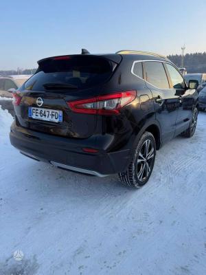 Melns Nissan Qashqai 2018 Viļņa, ar dzinēja tilpumu 1.20 L un nobraukumu 163 tūkst. km par 10700 €, foto 2 vietnē AUTOMOTO.COM.LV
