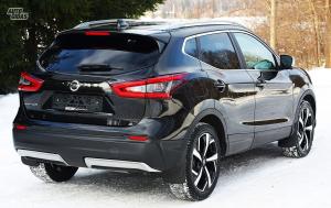 Black Nissan Qashqai 2018 in Petrikaiciai, with an engine capacity of 1.20 L and mileage of 135 thousand km for 13099 €, photo 18 on AUTOMOTO.COM.LV