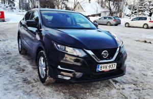 Melns Nissan Qashqai 2018 Viļņa, ar dzinēja tilpumu 1.20 L un nobraukumu 129 tūkst. km par 12500 €, foto  vietnē AUTOMOTO.COM.LV