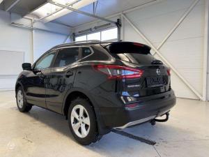 Black Nissan Qashqai 2018 in Radviliskis, with an engine capacity of 1.46 L and mileage of 109 thousand km for 13750 €, photo 4 on AUTOMOTO.COM.LV
