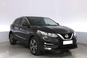 Black Nissan Qashqai 2018 in Kaunas, with an engine capacity of 1.20 L and mileage of 109 thousand km for 11100 €, photo  on AUTOMOTO.COM.LV