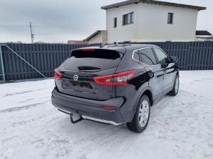 Melns Nissan Qashqai 2018 Alīta, ar dzinēja tilpumu 1.46 L un nobraukumu 125 tūkst. km par 7900 €, foto 5 vietnē AUTOMOTO.COM.LV
