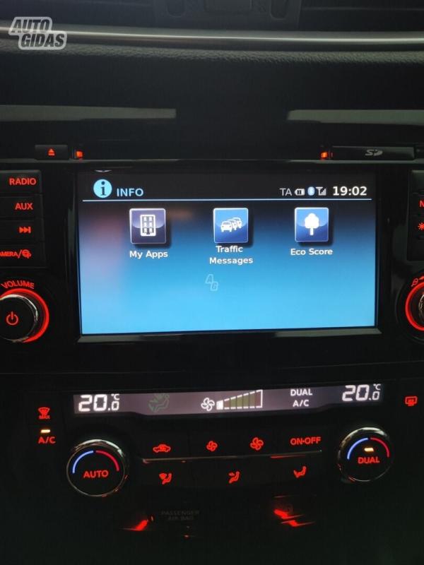 Black Nissan Qashqai 2018 in Panevezys, with an engine capacity of 1.20 L and mileage of 111 thousand km for 11300 €, photo 8 on AUTOMOTO.COM.LV