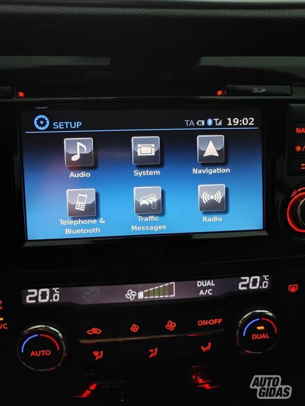 Black Nissan Qashqai 2018 in Panevezys, with an engine capacity of 1.20 L and mileage of 111 thousand km for 11300 €, photo 9 on AUTOMOTO.COM.LV
