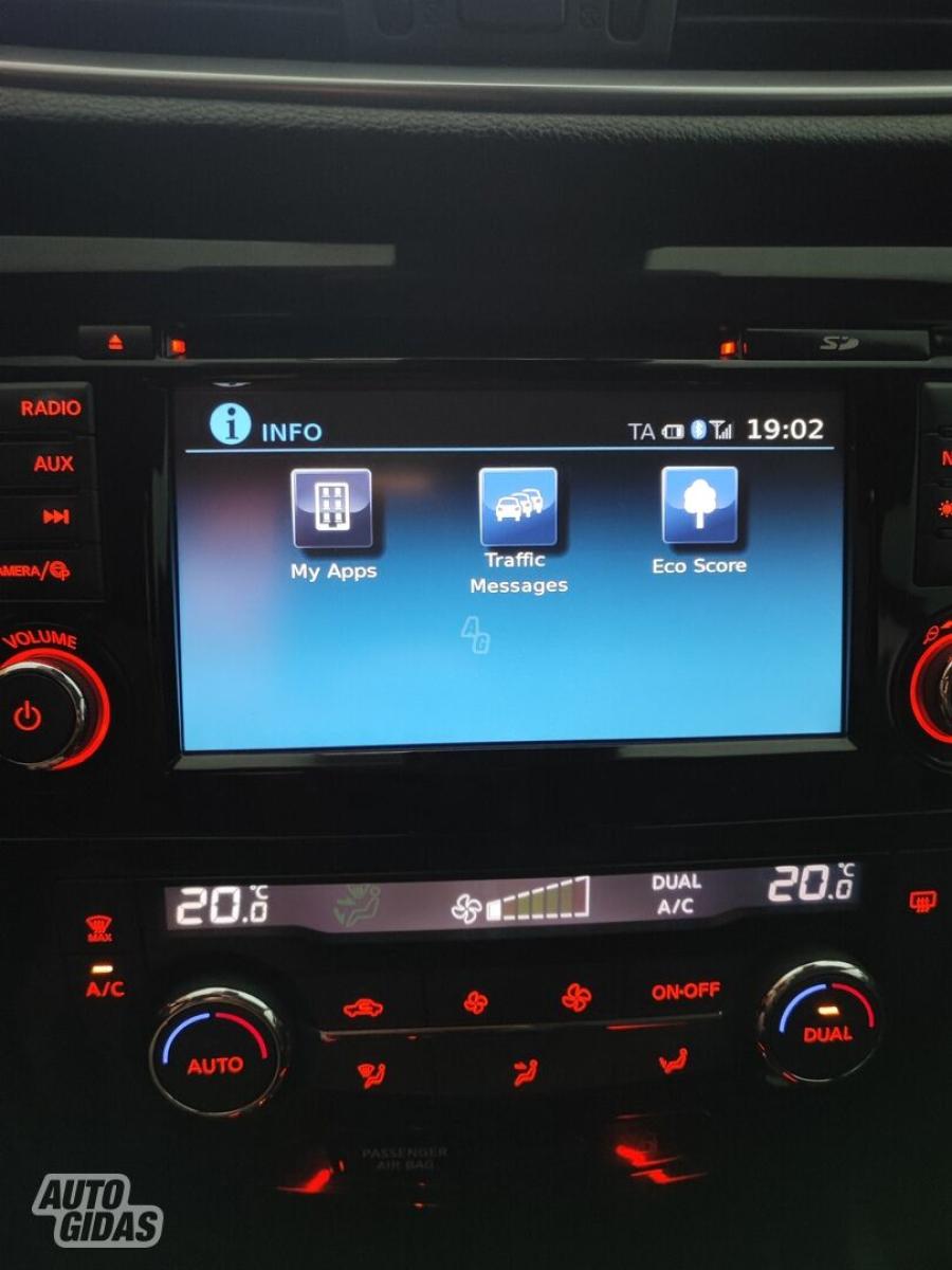 Black Nissan Qashqai 2018 in Panevezys, with an engine capacity of 1.20 L and mileage of 111 thousand km for 9800 €, photo 9 on AUTOMOTO.COM.LV