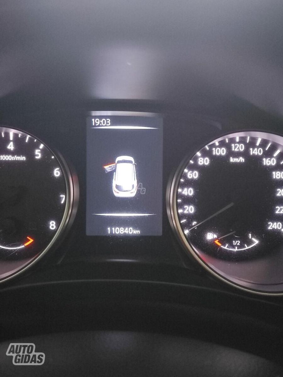 Black Nissan Qashqai 2018 in Panevezys, with an engine capacity of 1.20 L and mileage of 111 thousand km for 9800 €, photo 11 on AUTOMOTO.COM.LV