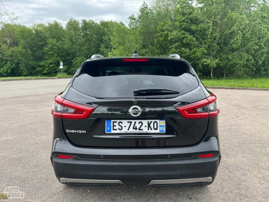 Black Nissan Qashqai 2018 in Kaunas, with an engine capacity of 1.20 L and mileage of 150 thousand km for 12100 €, photo 10 on AUTOMOTO.COM.LV