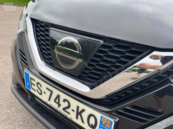 Black Nissan Qashqai 2018 in Kaunas, with an engine capacity of 1.20 L and mileage of 150 thousand km for 12900 €, photo 4 on AUTOMOTO.COM.LV