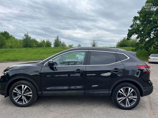 Black Nissan Qashqai 2018 in Kaunas, with an engine capacity of 1.20 L and mileage of 150 thousand km for 12900 €, photo 5 on AUTOMOTO.COM.LV