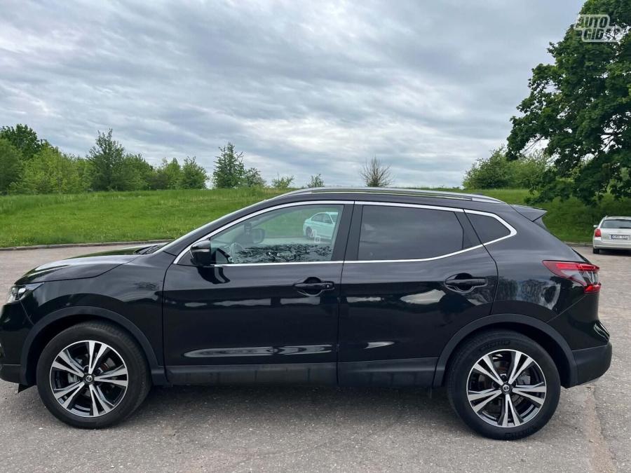 Melns Nissan Qashqai 2018 Kauņa, ar dzinēja tilpumu 1.20 L un nobraukumu 150 tūkst. km par 12900 €, foto 6 vietnē AUTOMOTO.COM.LV