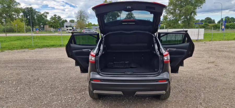Melns Nissan Qashqai 2018 Daugavpils, ar dzinēja tilpumu 1.50 L un nobraukumu 50 tūkst. km par 13550 €, foto 25 vietnē AUTOMOTO.COM.LV