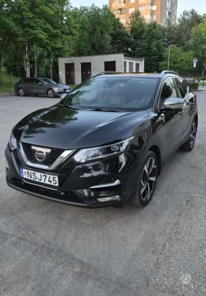 Melns Nissan Qashqai 2018 Viļņa, ar dzinēja tilpumu 1.20 L un nobraukumu 154 tūkst. km par 11850 €, foto  vietnē AUTOMOTO.COM.LV