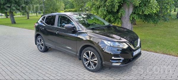 Melns Nissan Qashqai 2018 Tukums, ar dzinēja tilpumu 1.60 L un nobraukumu 160 tūkst. km par 12250 €, foto 1 vietnē AUTOMOTO.COM.LV