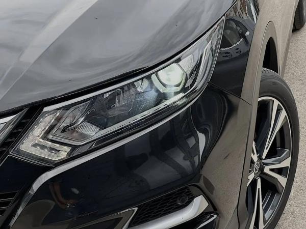 Melns Nissan Qashqai 2018 Jelgava, ar dzinēja tilpumu 1.20 L un nobraukumu 220 tūkst. km par 10800 €, foto 6 vietnē AUTOMOTO.COM.LV
