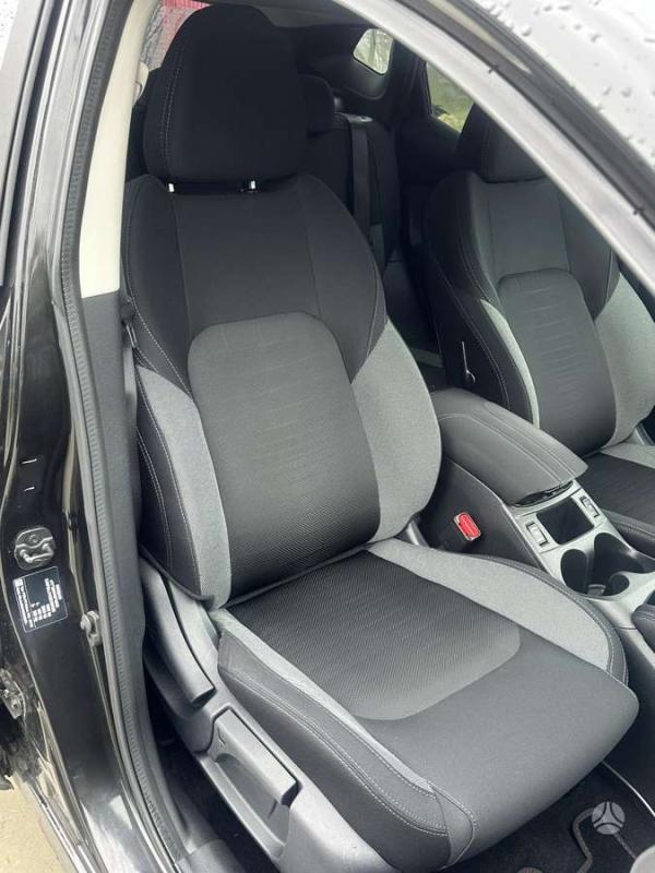 Black Nissan Qashqai 2018 in Alytus, with an engine capacity of 1.20 L and mileage of 179 thousand km for 12350 €, photo 8 on AUTOMOTO.COM.LV