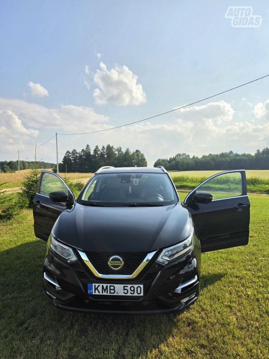 Melns Nissan Qashqai 2018 Viļņa, ar dzinēja tilpumu 1.60 L un nobraukumu 115 tūkst. km par 12000 €, foto 3 vietnē AUTOMOTO.COM.LV