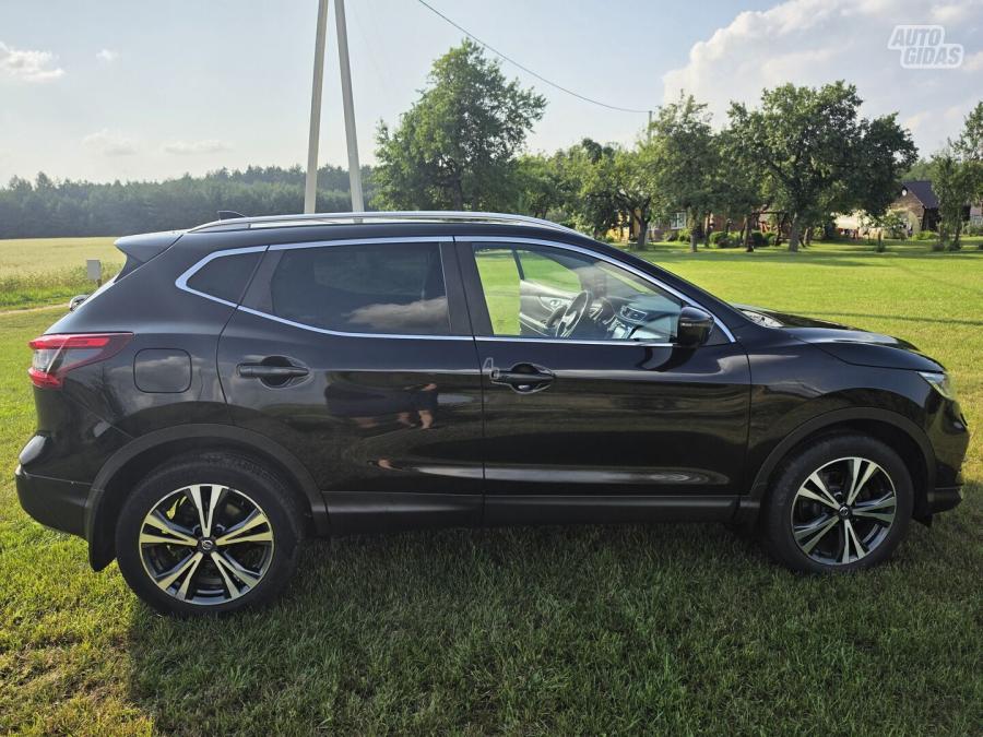 Melns Nissan Qashqai 2018 Viļņa, ar dzinēja tilpumu 1.60 L un nobraukumu 115 tūkst. km par 12000 €, foto 7 vietnē AUTOMOTO.COM.LV