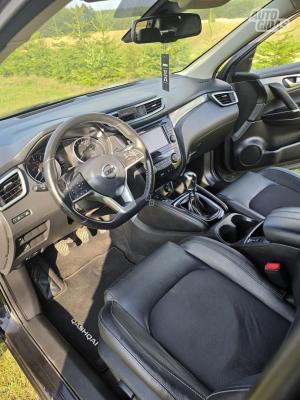Melns Nissan Qashqai 2018 Viļņa, ar dzinēja tilpumu 1.60 L un nobraukumu 115 tūkst. km par 12000 €, foto 12 vietnē AUTOMOTO.COM.LV
