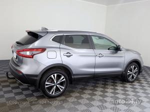 Melns Nissan Qashqai 2018 Tallina, ar dzinēja tilpumu 1.20 L un nobraukumu 138 tūkst. km par 6999 €, foto 4 vietnē AUTOMOTO.COM.LV