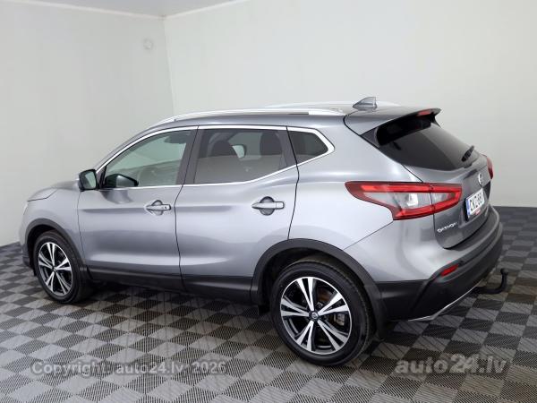 Melns Nissan Qashqai 2018 Tallina, ar dzinēja tilpumu 1.20 L un nobraukumu 138 tūkst. km par 6999 €, foto 4 vietnē AUTOMOTO.COM.LV