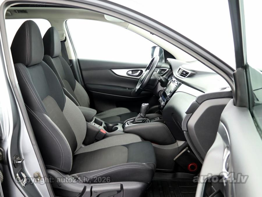 Melns Nissan Qashqai 2018 Tallina, ar dzinēja tilpumu 1.20 L un nobraukumu 138 tūkst. km par 6999 €, foto 7 vietnē AUTOMOTO.COM.LV