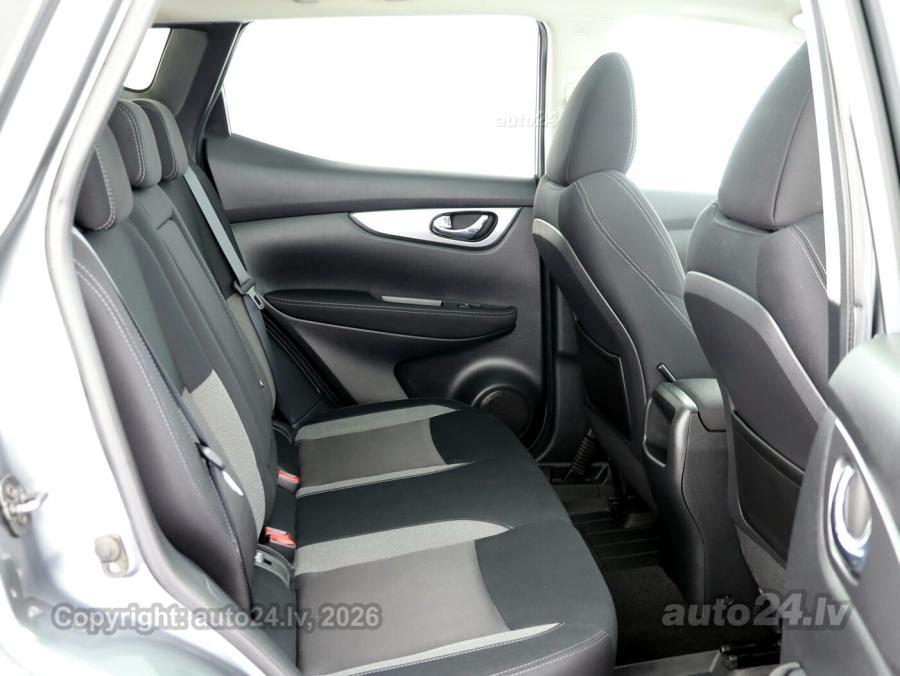 Melns Nissan Qashqai 2018 Tallina, ar dzinēja tilpumu 1.20 L un nobraukumu 138 tūkst. km par 6999 €, foto 8 vietnē AUTOMOTO.COM.LV