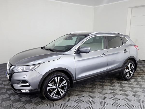 Melns Nissan Qashqai 2018 Tallina, ar dzinēja tilpumu 1.20 L un nobraukumu 138 tūkst. km par 6999 €, foto 2 vietnē AUTOMOTO.COM.LV