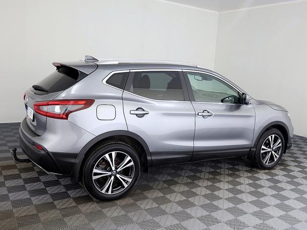 Melns Nissan Qashqai 2018 Tallina, ar dzinēja tilpumu 1.20 L un nobraukumu 138 tūkst. km par 6999 €, foto 3 vietnē AUTOMOTO.COM.LV