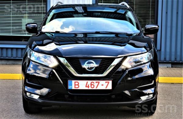 Melns Nissan Qashqai 2018 Rīga, ar dzinēja tilpumu 1.50 L un nobraukumu 150 tūkst. km par 11900 €, foto  vietnē AUTOMOTO.COM.LV