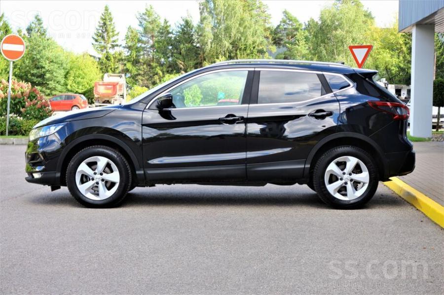 Melns Nissan Qashqai 2018 Rīga, ar dzinēja tilpumu 1.50 L un nobraukumu 150 tūkst. km par 11900 €, foto 4 vietnē AUTOMOTO.COM.LV