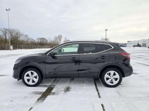 Black Nissan Qashqai 2019 in Marijampole, with an engine capacity of 1.33 L and mileage of 206 thousand km for 10500 €, photo 8 on AUTOMOTO.COM.LV