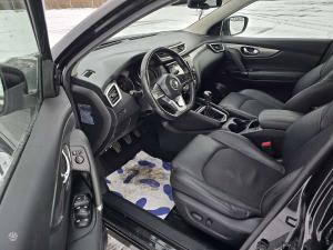 Black Nissan Qashqai 2019 in Marijampole, with an engine capacity of 1.33 L and mileage of 206 thousand km for 10500 €, photo 10 on AUTOMOTO.COM.LV