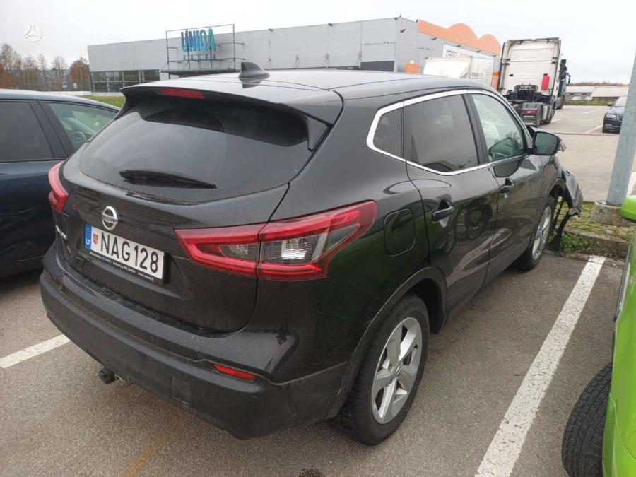 Melns Nissan Qashqai 2019 Šauļi, ar dzinēja tilpumu 1.33 L un nobraukumu 72 tūkst. km par 3800 €, foto 1 vietnē AUTOMOTO.COM.LV