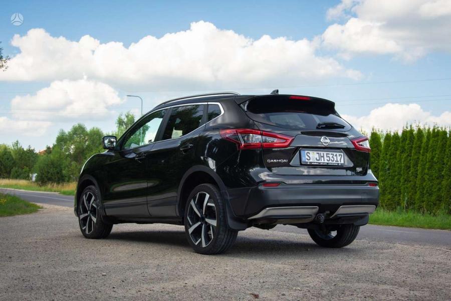 Melns Nissan Qashqai 2019 Elektrėnai, ar dzinēja tilpumu 1.75 L un nobraukumu 172 tūkst. km par 14350 €, foto 4 vietnē AUTOMOTO.COM.LV
