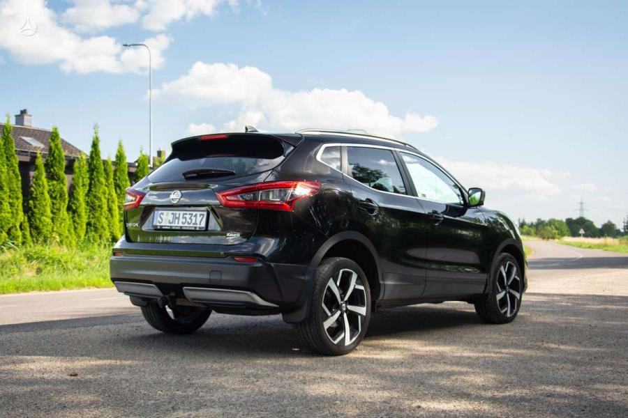 Melns Nissan Qashqai 2019 Elektrėnai, ar dzinēja tilpumu 1.75 L un nobraukumu 172 tūkst. km par 14350 €, foto 6 vietnē AUTOMOTO.COM.LV