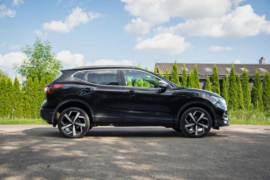 Melns Nissan Qashqai 2019 Elektrėnai, ar dzinēja tilpumu 1.75 L un nobraukumu 172 tūkst. km par 14350 €, foto 7 vietnē AUTOMOTO.COM.LV