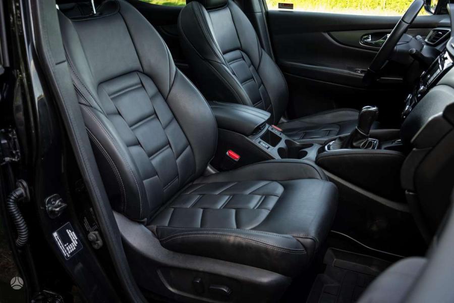 Melns Nissan Qashqai 2019 Elektrėnai, ar dzinēja tilpumu 1.75 L un nobraukumu 172 tūkst. km par 14350 €, foto 12 vietnē AUTOMOTO.COM.LV
