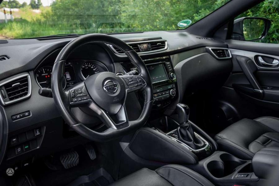 Melns Nissan Qashqai 2019 Elektrėnai, ar dzinēja tilpumu 1.75 L un nobraukumu 172 tūkst. km par 14350 €, foto 14 vietnē AUTOMOTO.COM.LV
