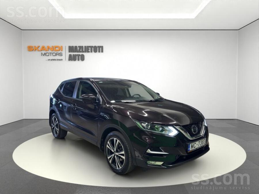 Black Nissan Qashqai 2019 in Riga, with an engine capacity of 1.30 L and mileage of 143 thousand km for 13790 €, photo 9 on AUTOMOTO.COM.LV