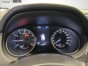 Black Nissan Qashqai 2019 in Riga, with an engine capacity of 1.30 L and mileage of 143 thousand km for 13790 €, photo 12 on AUTOMOTO.COM.LV