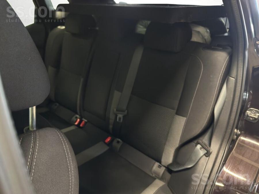Black Nissan Qashqai 2019 in Riga, with an engine capacity of 1.30 L and mileage of 143 thousand km for 13790 €, photo 14 on AUTOMOTO.COM.LV