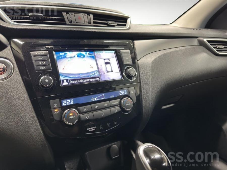 Black Nissan Qashqai 2019 in Riga, with an engine capacity of 1.30 L and mileage of 143 thousand km for 13790 €, photo 16 on AUTOMOTO.COM.LV