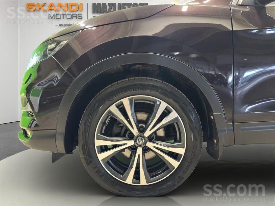 Black Nissan Qashqai 2019 in Riga, with an engine capacity of 1.30 L and mileage of 143 thousand km for 13790 €, photo 19 on AUTOMOTO.COM.LV