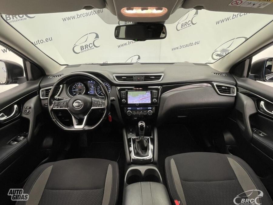 Melns Nissan Qashqai 2020 Avižieniai, ar dzinēja tilpumu 1.30 L un nobraukumu 157 tūkst. km par 14900 €, foto 3 vietnē AUTOMOTO.COM.LV