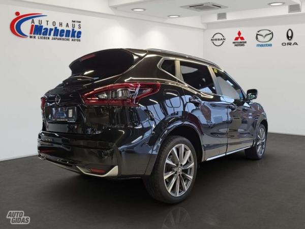 Black Nissan Qashqai 2020 in Kaunas, with an engine capacity of 1.30 L and mileage of 92 thousand km for 22390 €, photo 3 on AUTOMOTO.COM.LV